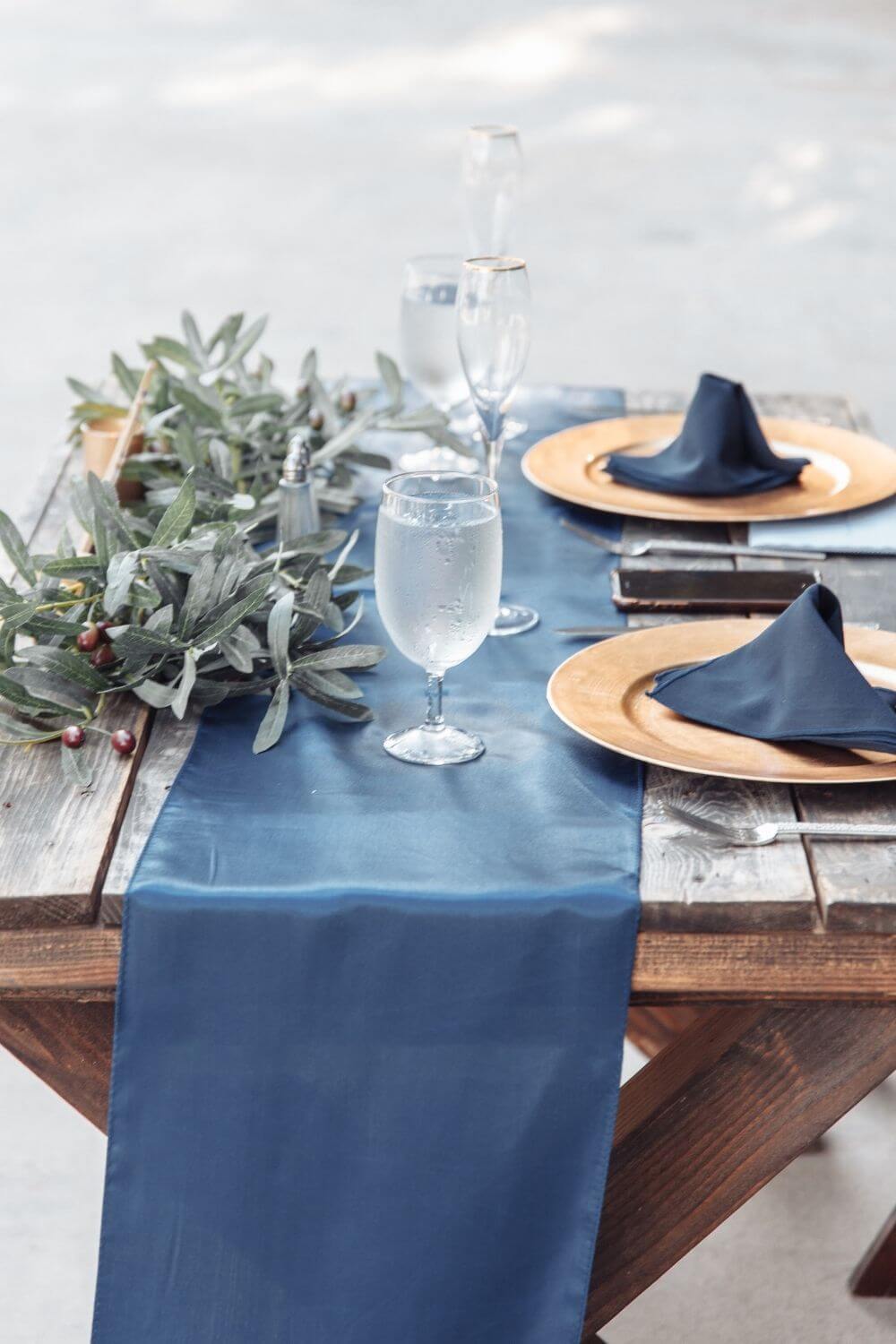 Ideas para bodas en azul marino que debes aprovechar